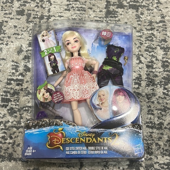 Disney | Toys | Disney Descendants 2 Isle Style Switch Mal Doll | Poshmark